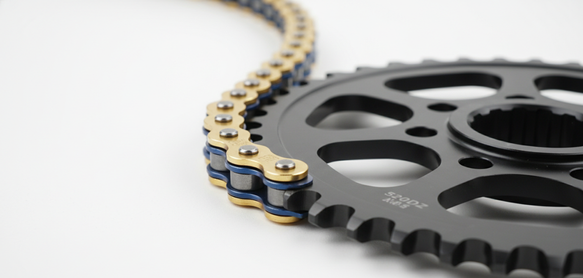 Cómo comprobar la cadena de tu moto